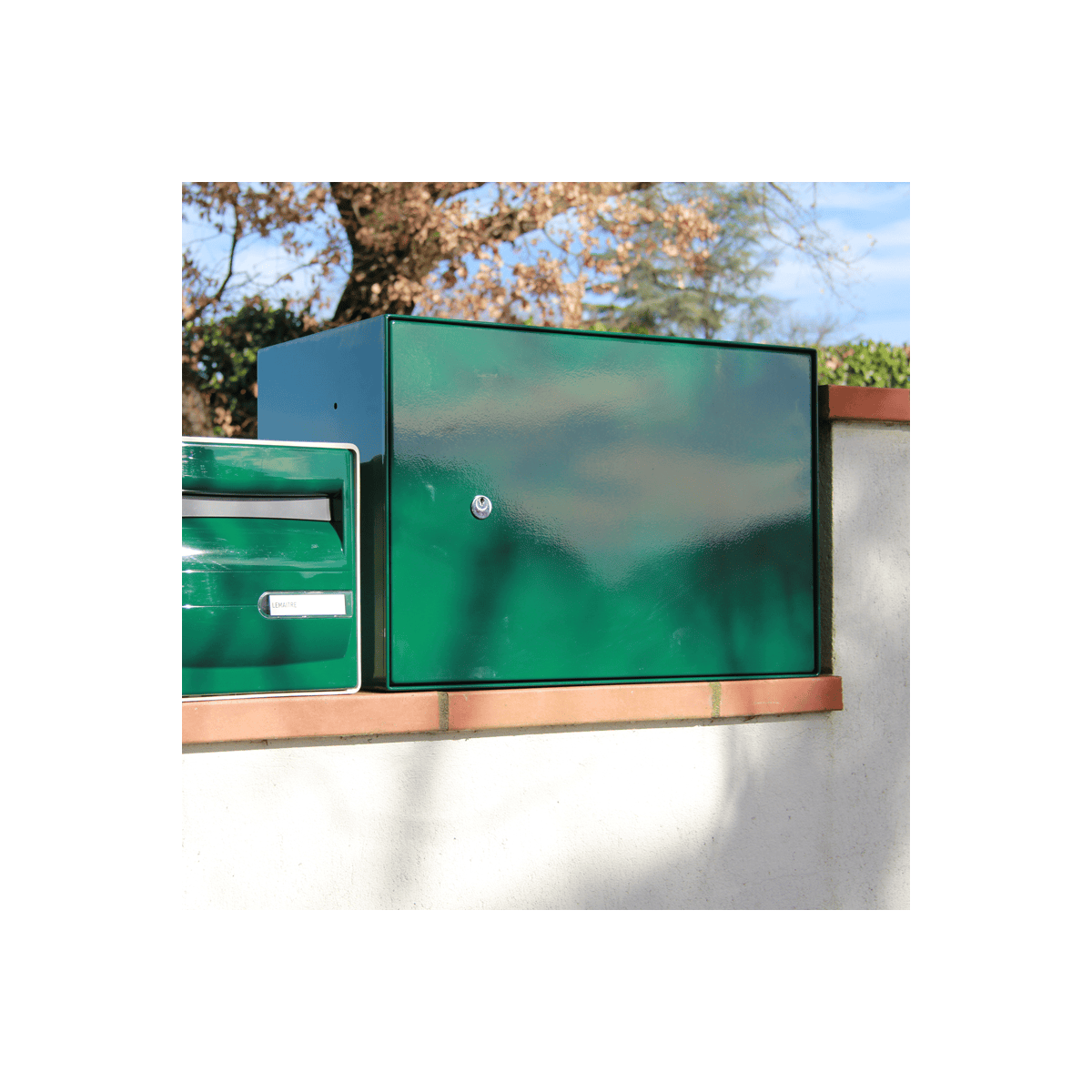 Boîte pour colis grande taille normalisée. Robuste et sécurisée